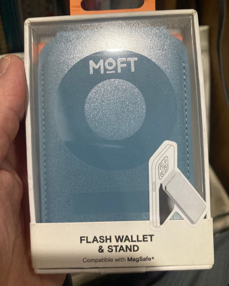 [JiJee's Review] Moft flash wallet & stand ถูกตกมาจากใน FB อีกแล้ว ^^ เค้าบอกอันนี้ใส่บัตรแล้ว ...
