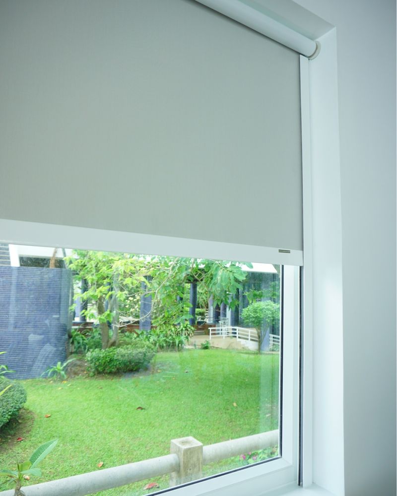 [Pich-Sale Windecorพิชซ่าหน้าแป้นแล้นมุ้งจีบแสนล้าน] จุดเด่นของ ZIP Screen คือเป็นระบบม่านม้วน ...