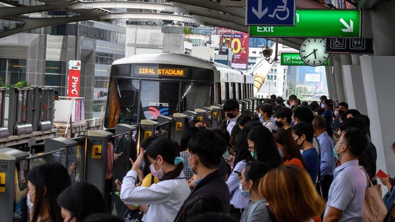 [Thairath Online - ไทยรัฐออนไลน์] รถไฟสีส้มเพิ่มผู้โดยสาร 80% BEM จับมือ CK คิกออฟ New S-Curve ...