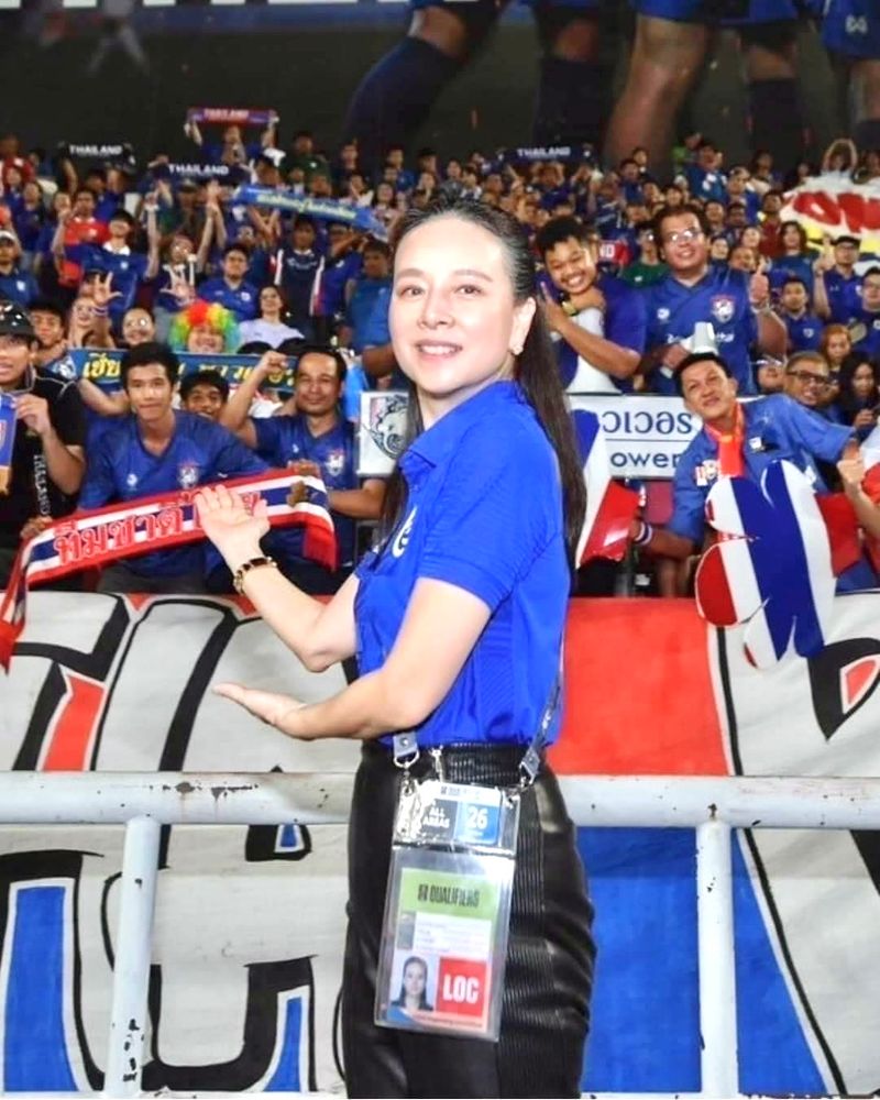 [Sorrasin ] “มาดามแป้ง” ชื่นใจ! แฟนสงขลา ต้อนรับช้างศึก อบอุ่น พร้อมดวล ฟิลิปปินส์ https://www ...