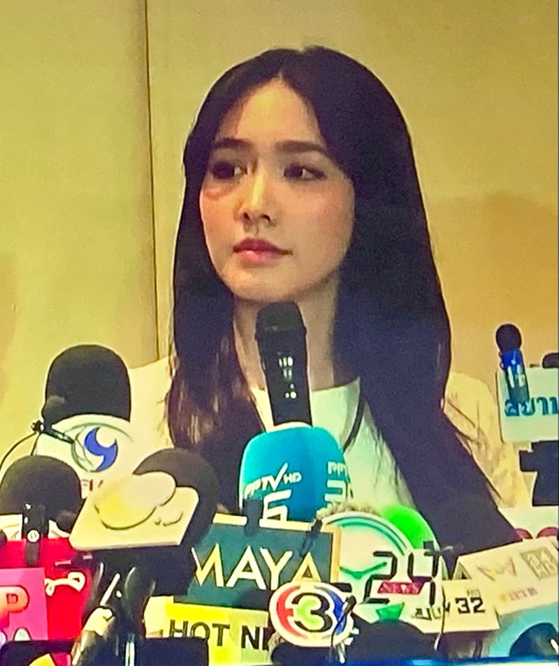 [Sorrasin ] “มิน พีชญา” แถลงข่าวกับสื่อยันบริสุทธิ์ รับจ้างเป็น พรีเซ็นเซ็นเตอร์-ผจก.ฝ่ายสื่อสาร ...