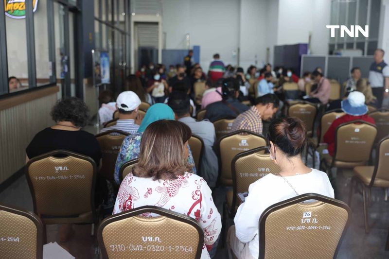 [TNN ONLINE] ผู้เสียหายทยอยแจ้งความ เอาผิด ดิ ไอคอน สูญเงินรวมหลายร้อยล้าน กลุ่มผู้เสียหายเดิน ...