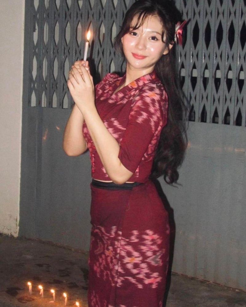 [Look Myanmar] ูมาดูความสวยงามของวัน Thadingyut ของสาวน้อย Hillary Soe. กัน