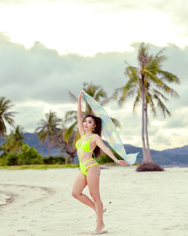 [CRAZY HEEJIN 💕] 𝗡𝗲𝘄 𝗩𝗶𝗱𝗲𝗼 𝗼𝗻 “𝗛𝗘𝗘𝗝𝗜𝗡’𝘀 𝗧𝘂𝗯𝗲” 🎥💖 👧🏻 #หนูฮีจินรีวิว ชวนเพื่อน ไปเที่ยว #เกาะยาว ...