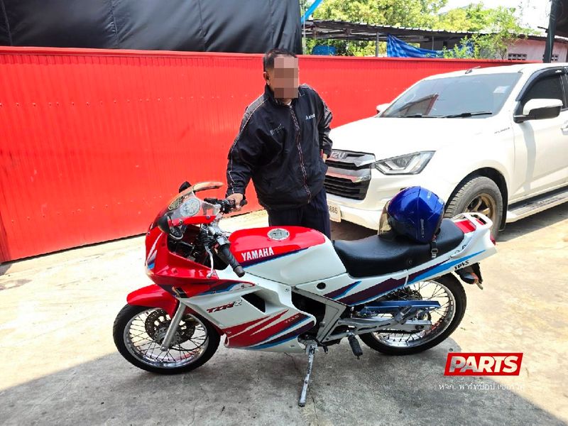 [รับทำสีมอเตอร์ไซค์ ทำสีถังน้ำมัน ทำสีล้อแม็กซ์] 🙏 ส่งงานทำสี พร้อมถอดประกอบ TZR 150 💓 2 จังหวะ ...