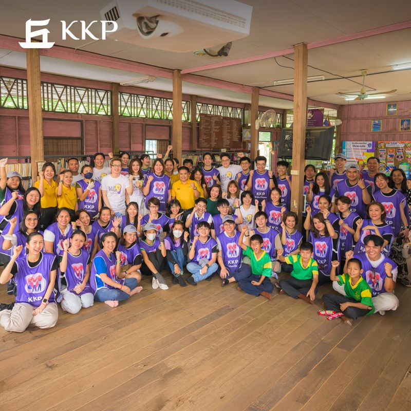 [Kiatnakin Phatra] KKP อาสาพัฒนาการศึกษา พาพนักงานจิตอาสา ร่วมบริจาคอุปกรณ์และปรับปรุงห้องสมุด ...