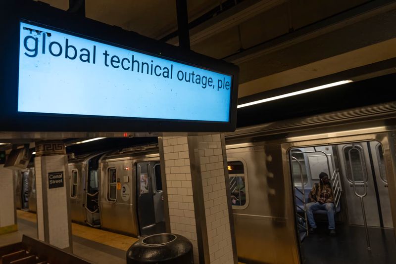 [Sarun's IT News] บริษัทที่ทำให้เกิดการหยุดการบริการ IT ทั่วโลกจะลดการจ้างงานด้านเทคโนโลยีลงโดย ...