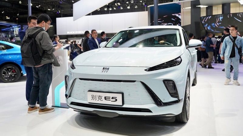 [เจ้าจงหลงจีน] Buick Electra E5 SUV ได้รับคำสั่งซื้อ 8,000 คันภายใน 10 วันในจีน เมื่อวันที่ 25 ...