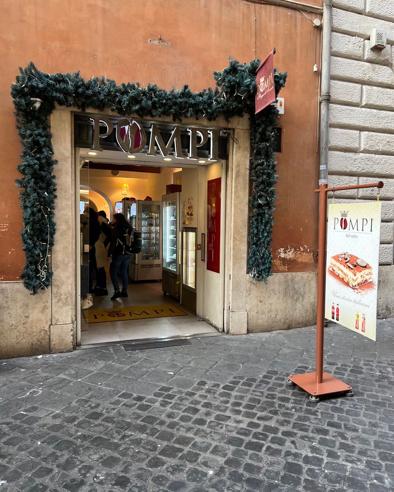 [Nok Milazzi] Pompi Re Del Tiramisu Although the true history of ...